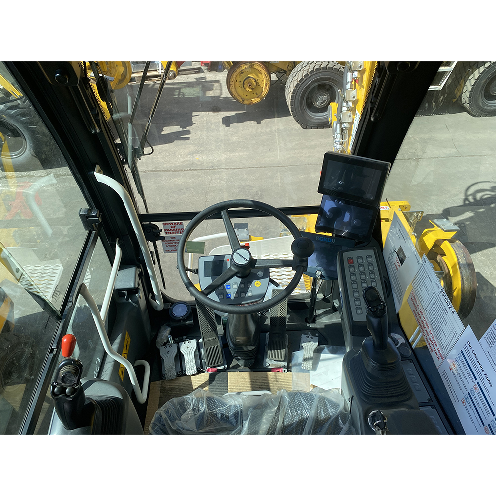 Liebherr 924 | Allan J Hargreaves Plant Engineers Ltd